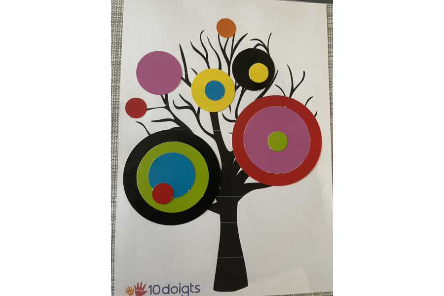 Arbre façon Kandinsky par Maxence (7 ans)- 10doigts.fr