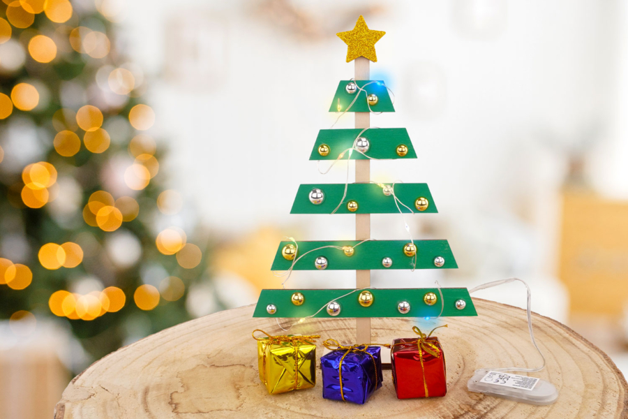 Sapin de Noël lumineux - Activités manuelles bricolages