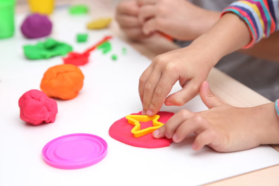 Pâte à modeler 145 gr - 8 couleurs - Pâtes à modeler classiques